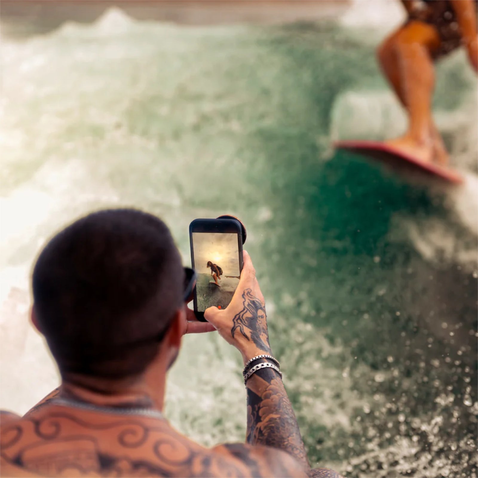 The Ultimate iPhone 17 Pro Camera Companion: PolarPro LiteChaser 17 Review | CEN